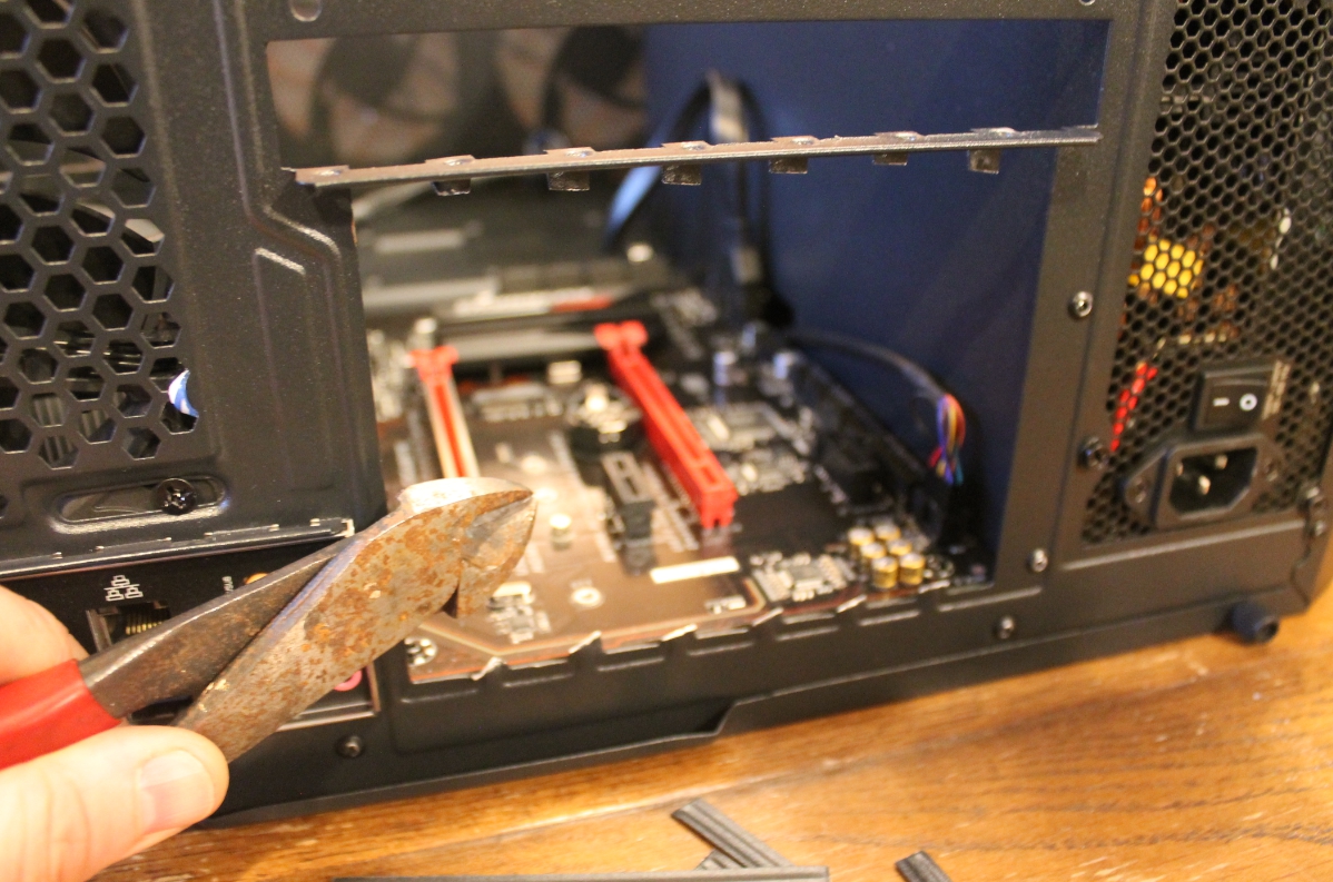 Antec DF500 Vertical GPU mount - MyRandomTechBlog.com