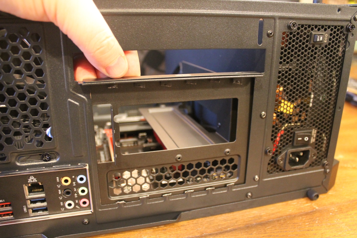 Antec DF500 Vertical GPU mount - MyRandomTechBlog.com
